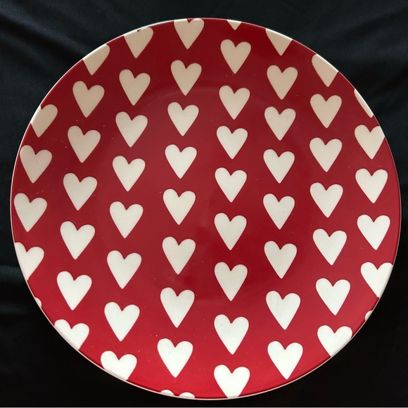 Pier 1 | Party Supplies | Pier Red And White Heart Plate | Poshmark